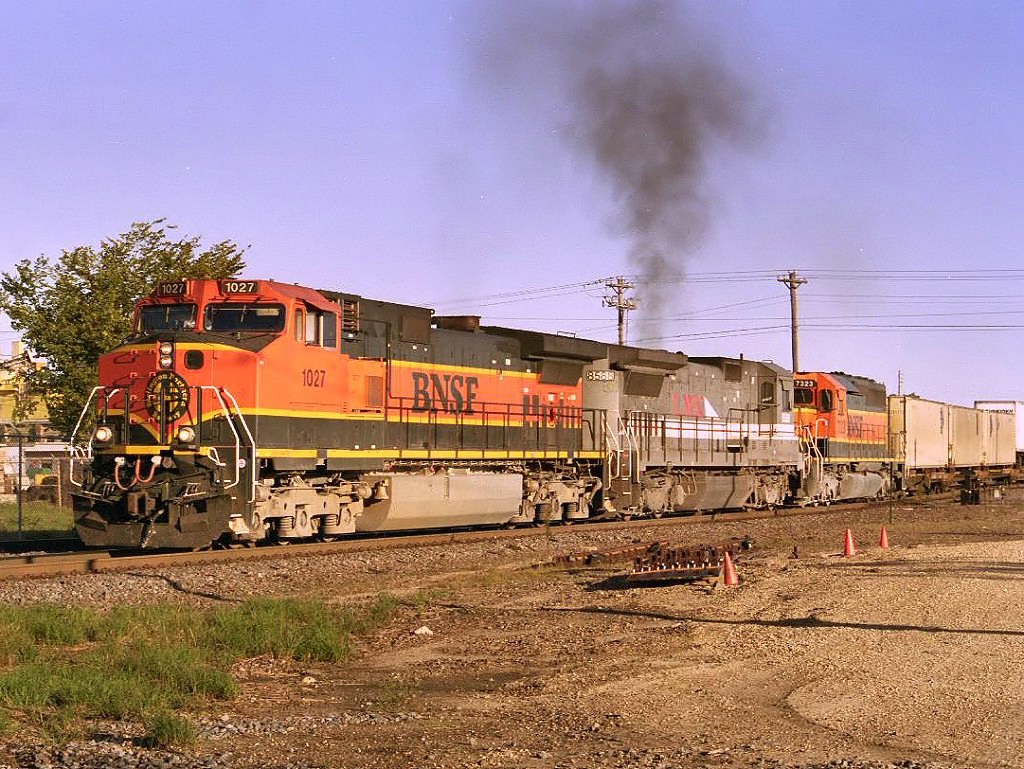 BNSF 1027